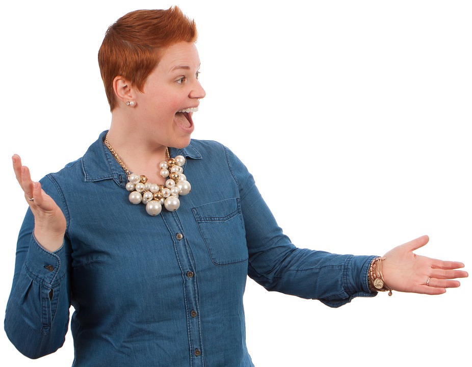 Quick Public Speaking tip – Gestures, naturally – Pivotal